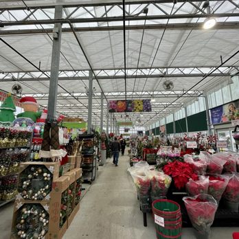 PAT’S FARMS GARDEN CENTER - Updated October 2025 - 69 Photos - 1126 ...