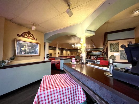 VINCE’S ITALIAN RESTAURANT & PIZZERIA - Updated January 2026 - 224 ...