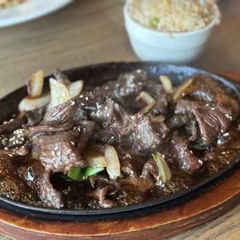 BASIL ASIAN BISTRO - Updated July 2025 - 166 Photos & 273 Reviews - 585 ...