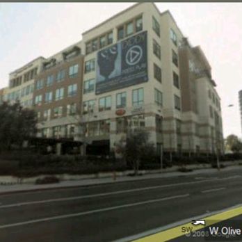 102.7 KIIS-FM - Updated January 2026 - 26 Photos & 63 Reviews - 3400 W ...