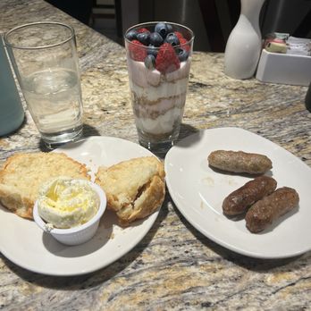 ATLANTIS PURPLE PARROT - Updated March 2025 - 470 Photos & 296 Reviews ...