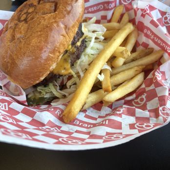 TOXIC BURGER - Updated August 2025 - 11 Photos & 10 Reviews - 4175 Main ...