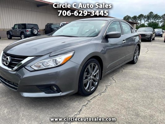 CIRCLE C AUTO SALES - Updated November 2025 - 15 Photos - 483 Lovers Ln ...