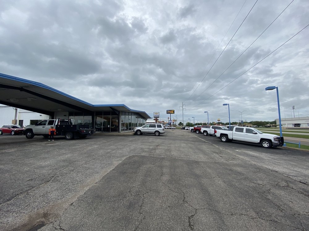 COMMERCE CHEVROLET - Updated April 2025 - 20 Photos & 22 Reviews - 1621 ...