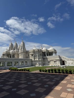 BAPS SHRI SWAMINARAYAN MANDIR - TORONTO - Updated October 2025 - 39 ...