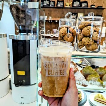 SOLOWAY COFFEE - Updated November 2024 - 124 Photos & 61 Reviews - 2275 North Lincoln Ave ...