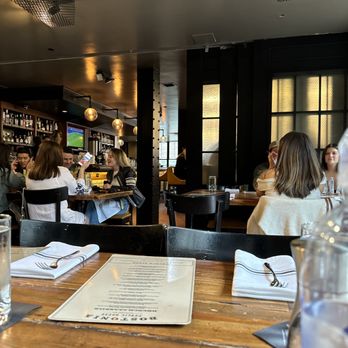 BOSTONIA PUBLIC HOUSE - Updated August 2024 - 2597 Photos & 2062 ...