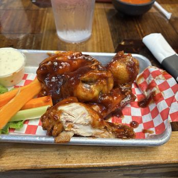 EL REFU - Updated December 2025 - 53 Photos & 29 Reviews - 7875 ...