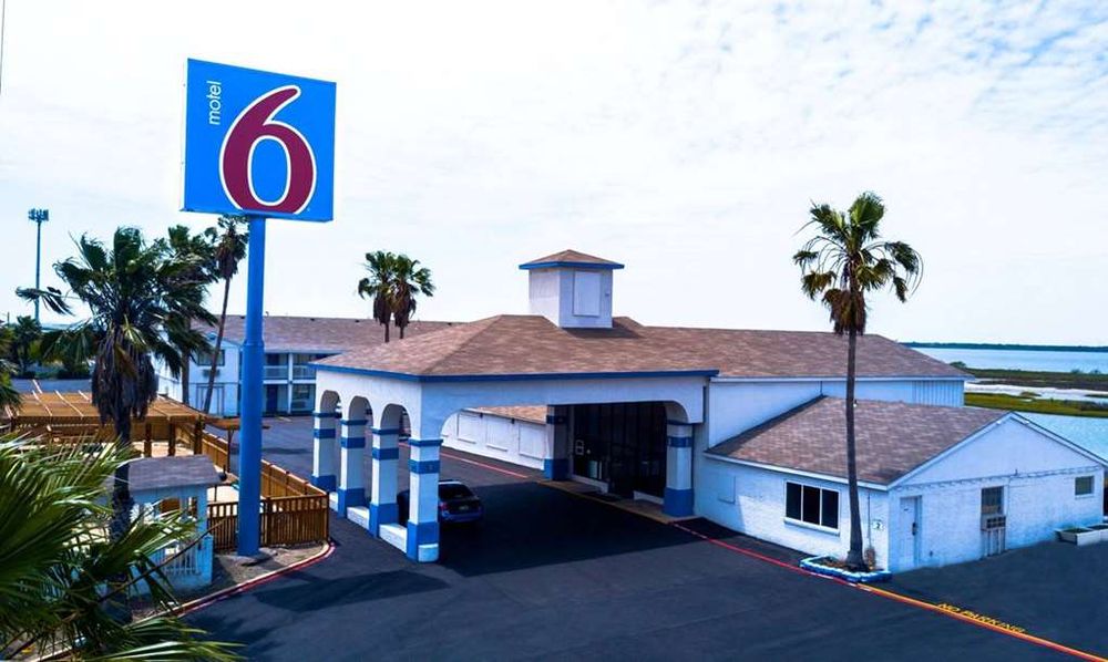 MOTEL 6 - Updated June 2024 - 43 Photos - 133 Us Hwy 181, Portland ...