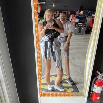 RECBAR 812 - Updated January 2025 - 327 Photos & 89 Reviews - 336 Pearl ...