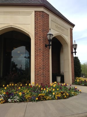 MIDFIRST BANK - Updated July 2024 - 13 Reviews - 5800 N W Ave, Oklahoma ...