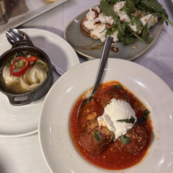 MODERNE BARN RESTAURANT - Updated October 2025 - 362 Photos & 440 ...