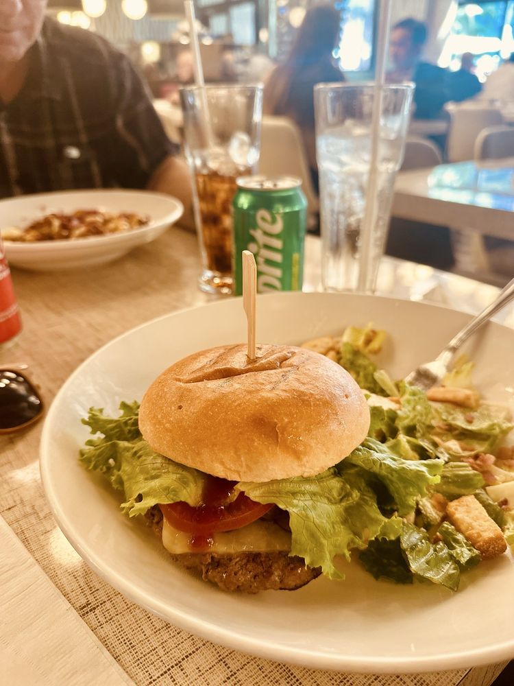 UNIVERSEL - Updated December 2025 - 603 Photos & 530 Reviews - 2055 Rue ...