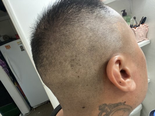 DANNY BARBER SHOP - Updated August 2025 - 31 Photos & 64 Reviews - 821 ...