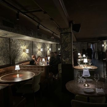 CHELSEA LIVING ROOM - Updated December 2024 - 75 Photos & 20 Reviews ...