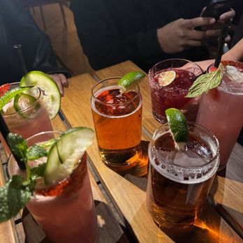 THE MOONSTONE - Updated April 2025 - 164 Photos & 94 Reviews - 930 E ...