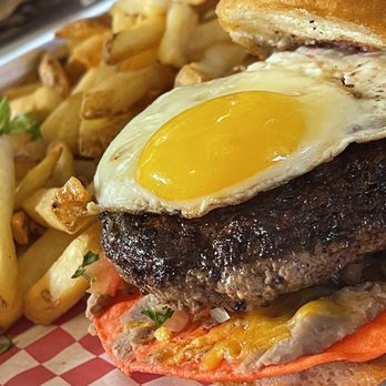 BIGZ BURGER JOINT - Updated November 2025 - 216 Photos & 308 Reviews ...