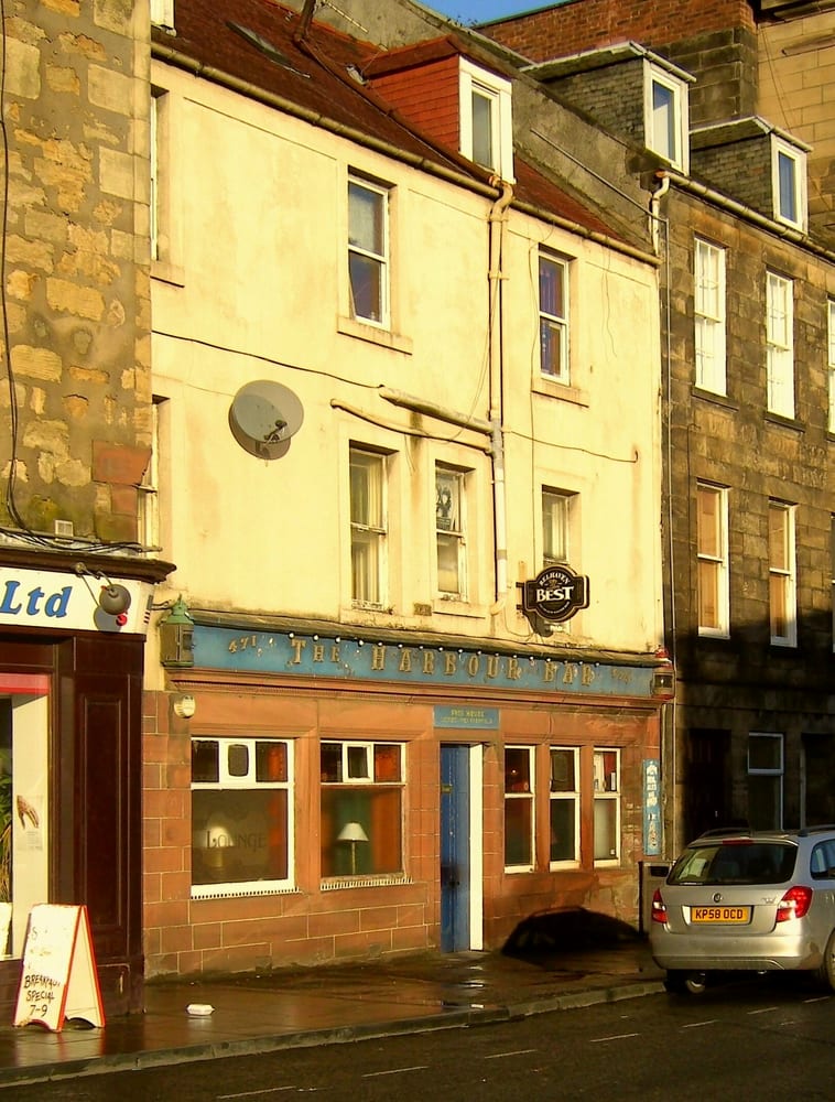 HARBOUR BAR - 473 High Street, Kirkcaldy, Fife, United Kingdom - Pubs ...