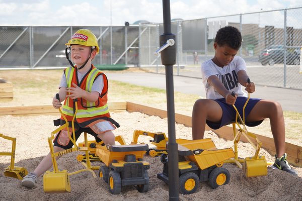 DIG WORLD - 30 Photos - 5000 Katy Mills Cir, Katy, Texas - Amusement ...