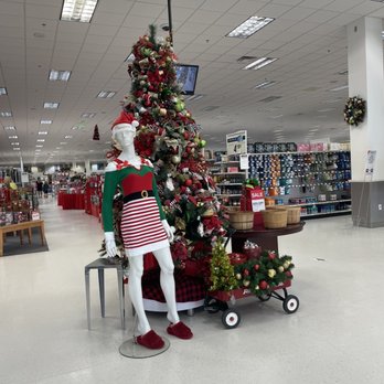 PACIFIC VIEWS MARINE CORPS EXCHANGE - Updated December 2025 - 31 Photos ...