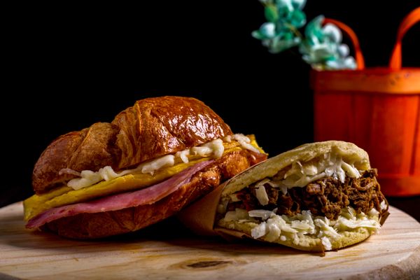 MECATOS BAKERY & CAFÉ - Updated July 2025 - 255 Photos & 95 Reviews ...