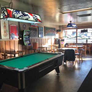 THE COMMONWEALTH PUB - Updated February 2025 - 30 SW Century Dr, Bend ...
