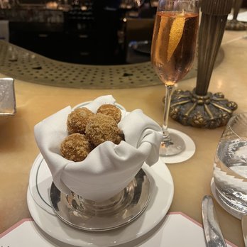 THE IVY - Updated August 2024 - 272 Photos & 221 Reviews - 1 - 5 West ...