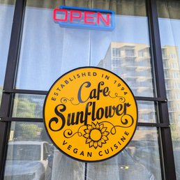 CAFE SUNFLOWER BUCKHEAD - Updated January 2026 - 1223 Photos & 815 ...