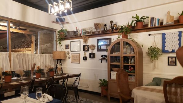 FARIA - Updated April 2025 - 133 Photos & 39 Reviews - 306 Kuulei Rd ...