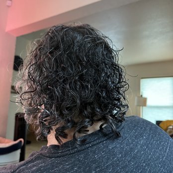Absolute hair store