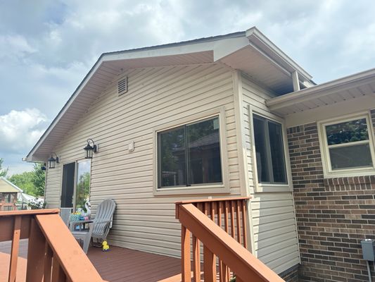 WALLSIDE WINDOWS - Updated December 2025 - 99 Photos & 250 Reviews ...