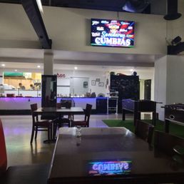 THE CHILL SPOT - Updated July 2025 - 83 Photos & 39 Reviews - 10215 N ...