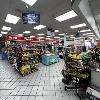 FASTRIP FOOD STORES - Updated December 2025 - 26 Photos - 850 Academy ...