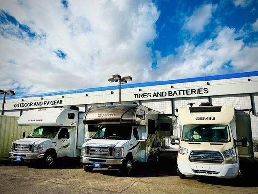 CAMPING WORLD - Updated August 2025 - 83 Photos & 261 Reviews - 10255 ...