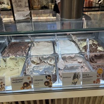 VENCHI - Updated July 2025 - 99 Photos & 44 Reviews - 1117 Lexington ...