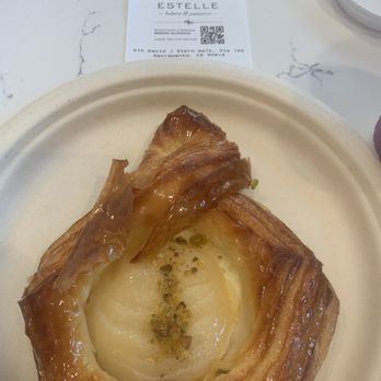ESTELLE BAKERY & PÂTISSERIE - Updated July 2025 - 949 Photos & 409 ...