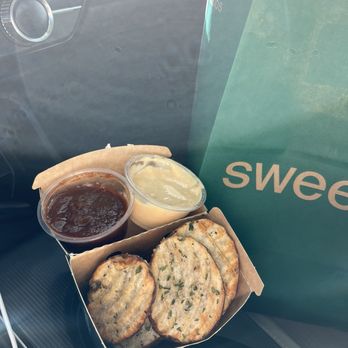 SWEETGREEN - HEALTHY SALADS, BOWLS AND PLATES - Updated December 2025 ...