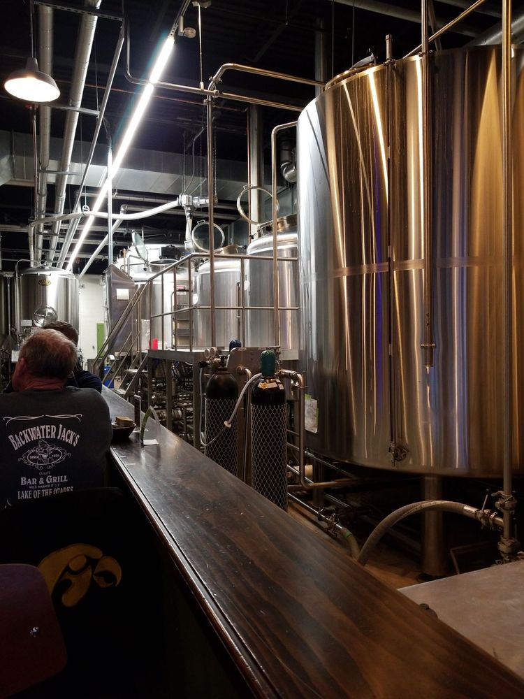 IOWA BREWING COMPANY - 44 Photos & 39 Reviews - 708 3rd St SE, Cedar ...