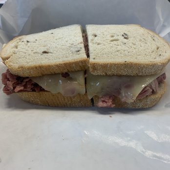 LOEDES FAMOUS RUBEN DELI - 15 Photos & 24 Reviews - 9265 Broadview Rd ...