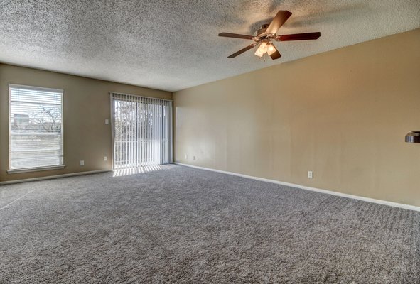 OAK TERRACE APARTMENTS - Updated October 2025 - 29 Photos - 9203 IH-10 ...