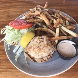 KETCH 22 - Updated November 2025 - 426 Photos & 398 Reviews - 7153 Lake ...