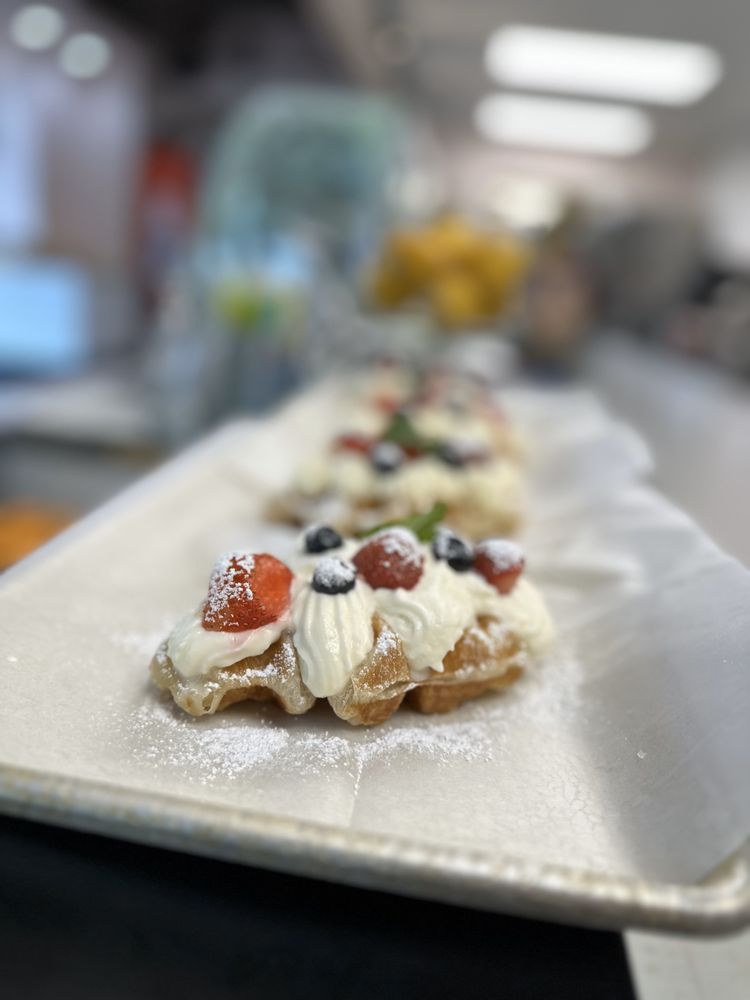 BREAD ME CAFE - Updated October 2025 - 31 Photos & 23 Reviews - 1117 ...