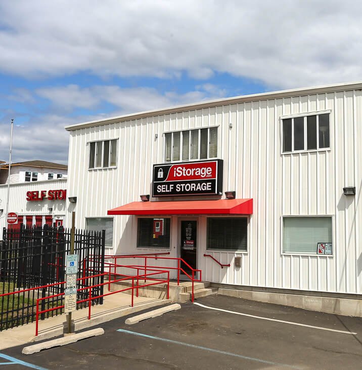 ISTORAGE - Updated July 2025 - 39 Photos - 555 Mitchell Ave, Burlington ...