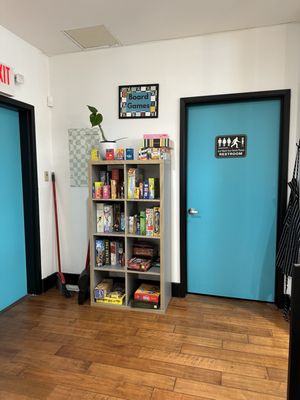 COMMUNITEA COFFEE - Updated August 2024 - 210 Photos & 102 Reviews ...