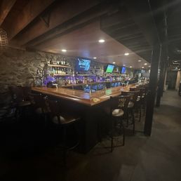 2 FOG’S PUB - Updated December 2025 - 229 Photos & 263 Reviews - 118A W ...