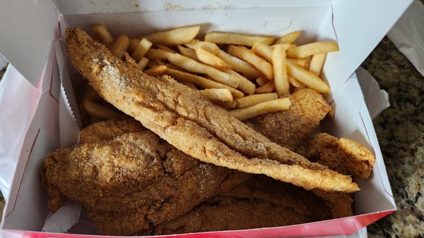 HIP HOP FISH & CHICKEN - Updated October 2025 - 20 Photos - 8000 Martin ...