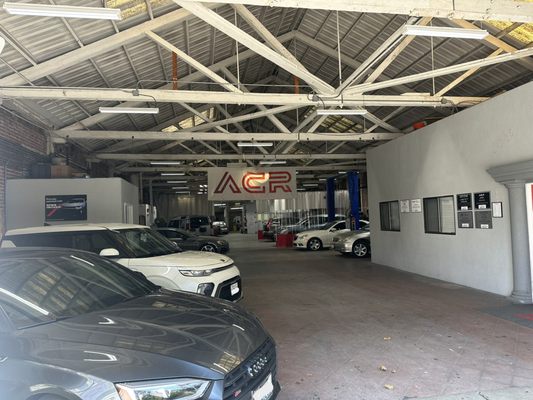ACR COLLISION CENTER - Updated April 2026 - 14 Photos - 2840 Broadway ...