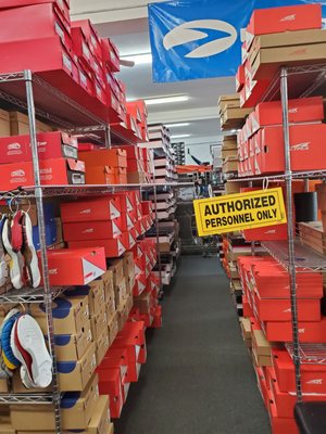 RUNNER’S HI - Updated December 2025 - 79 Photos & 130 Reviews - 98-199 ...