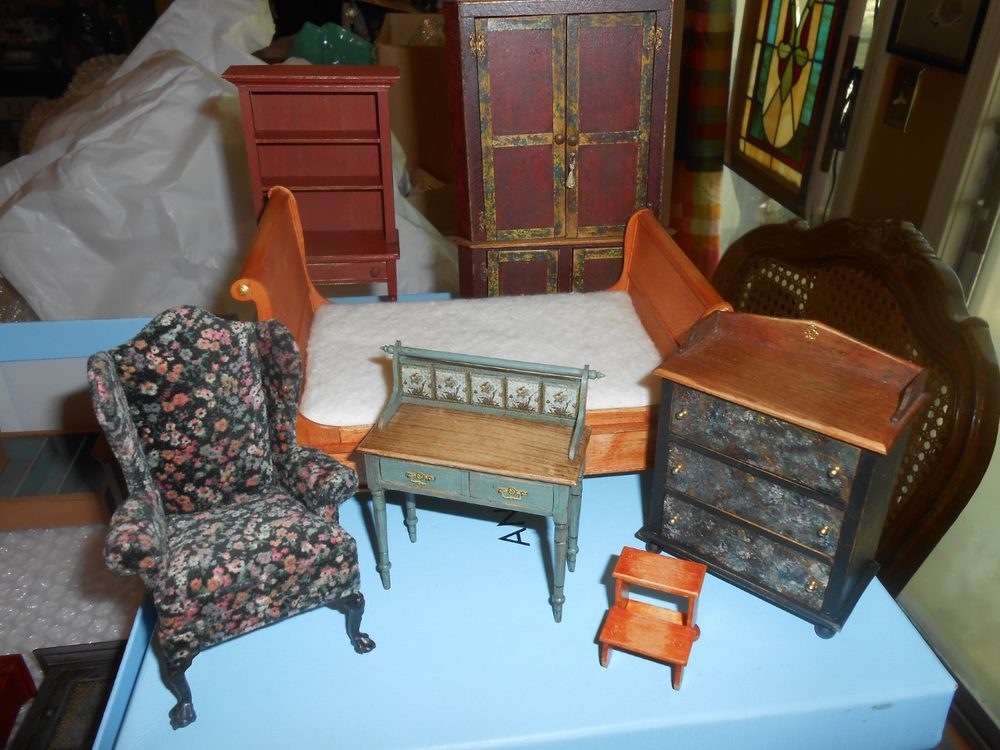 SUZANNE’S DOLLHOUSES & MINIATURES - Updated January 2025 - 13 Photos ...
