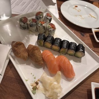 PERRY’S RESTAURANT - Updated November 2024 - 830 Photos & 892 Reviews ...